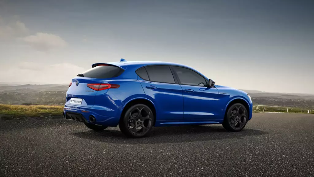 Alfa Romeo Stelvio Estrema