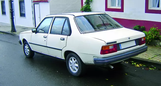 Renault 185