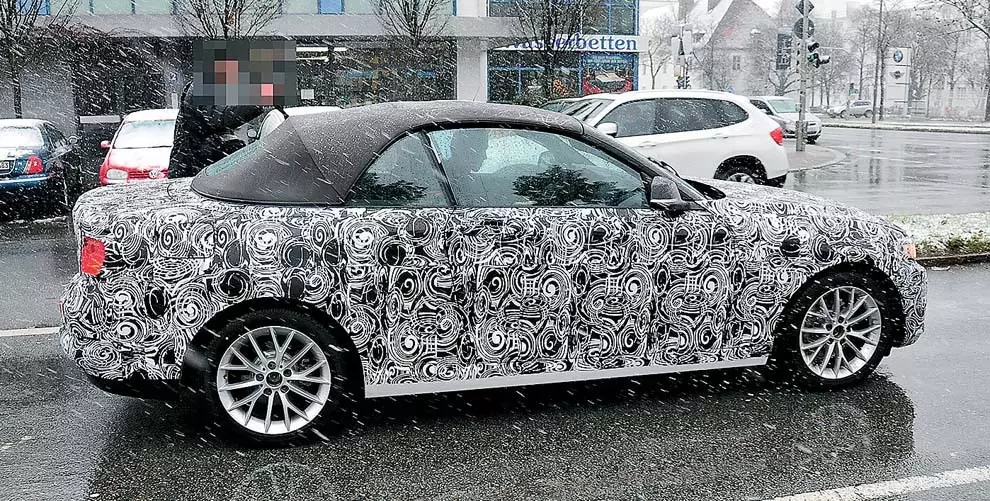 bmw series2 spy 3