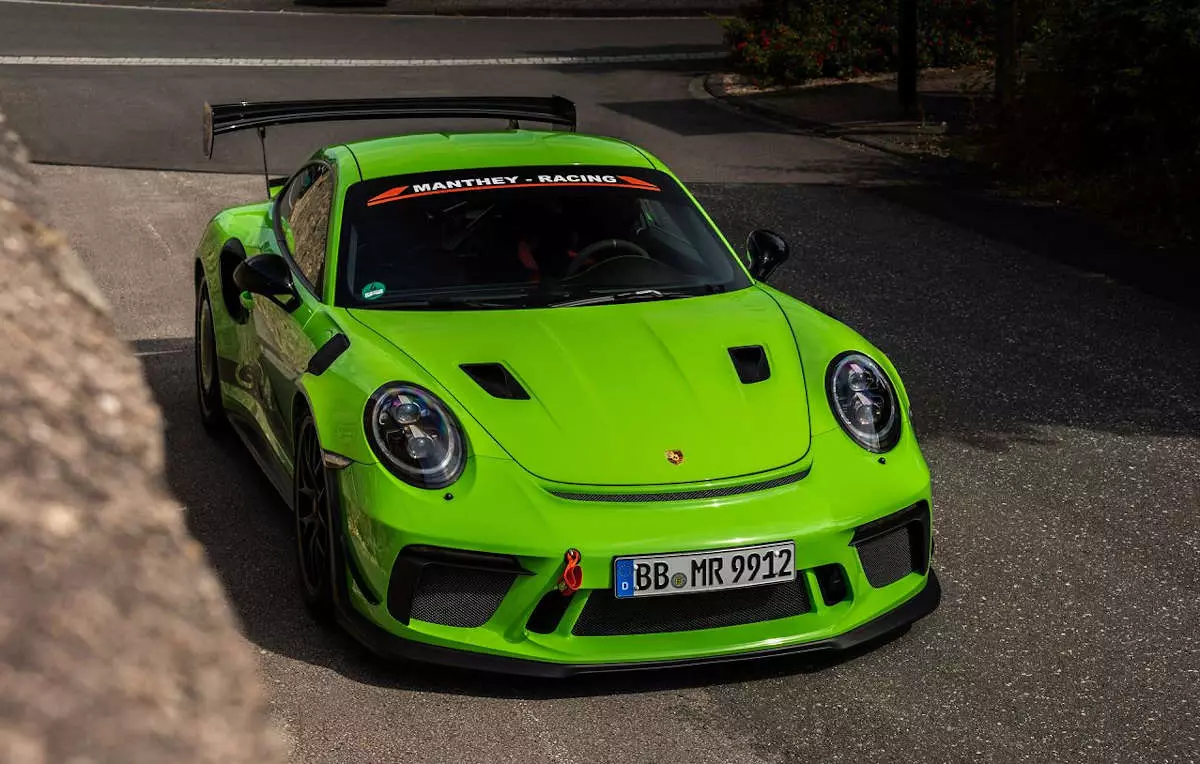 Vidiyo: Porsche 911 GT3 RS MR, ọbụna karịa