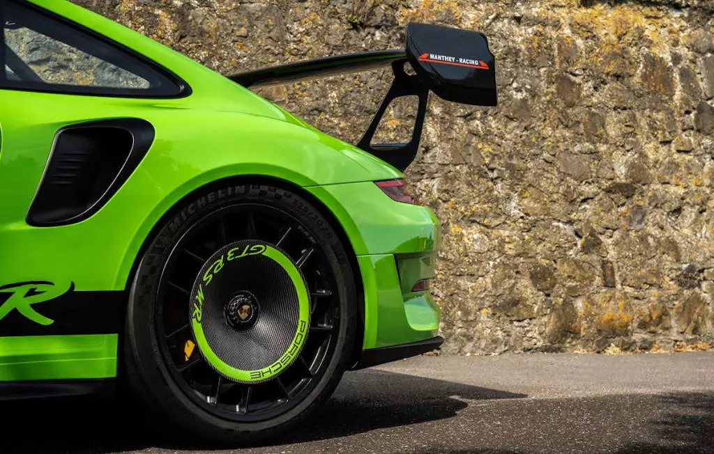 pressemitteilung gt3 rs mr rgb 005