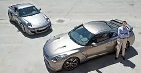 Porsche 911 turbo vs Nissan