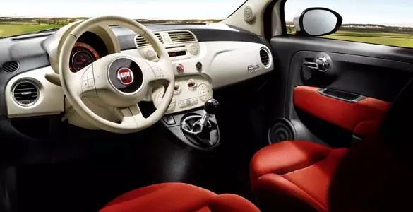 Fiat 500 (2008) 1.2 Поп ўнутры