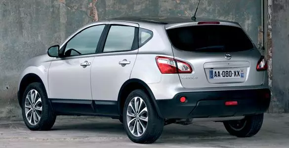 Nissan Qashqai (2010) 140 ĉp