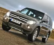 Mitsubishi Pajero 5p