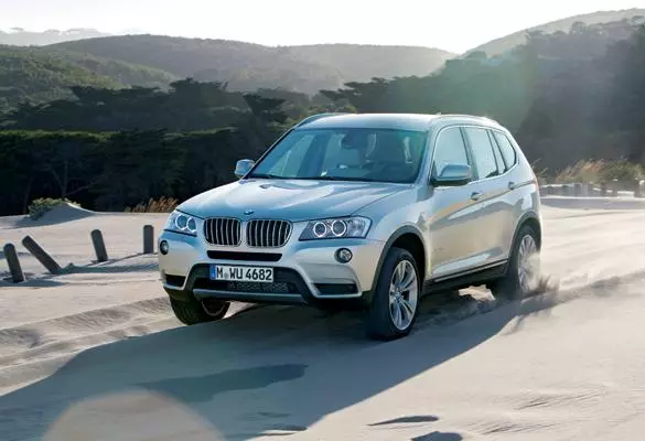 BMW X3 foran