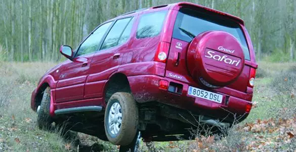 Tata Grand Safari 3.0 TD 