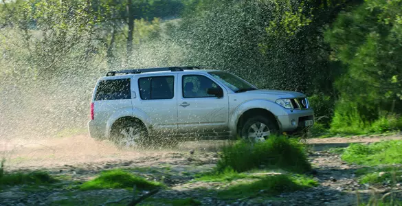 pocholo-and-the-nissan-pathfinder-3