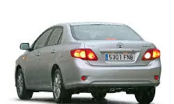 toyota bên ngoài