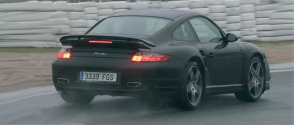 Andy Soucek testet den Porsche 911 Turbo