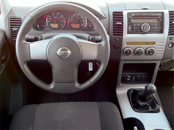 nissan-pathfinder-25-dci-21