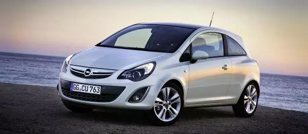 opel corsa iwaju meta mẹẹdogun