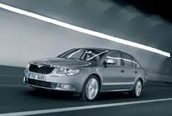 ŠKODA SUPERB 2.0 TDI