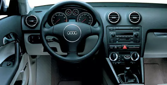 Audi A3 1.9 TDI შიდა გარემო