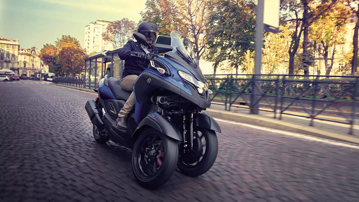 Yamaha Tricity 300: Araba ruhsatı için Japon üç tekerlekli scooter