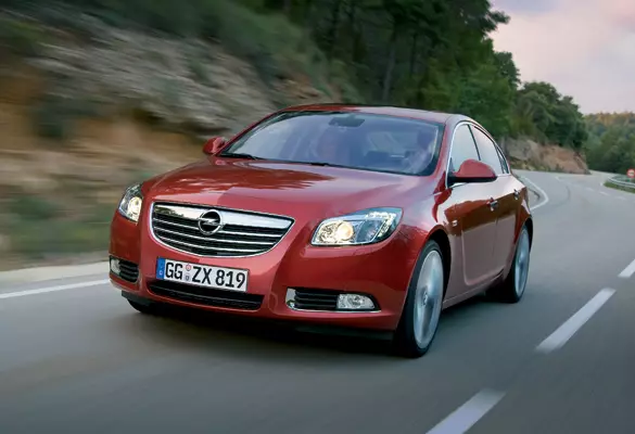 opel insignia 34 отпред