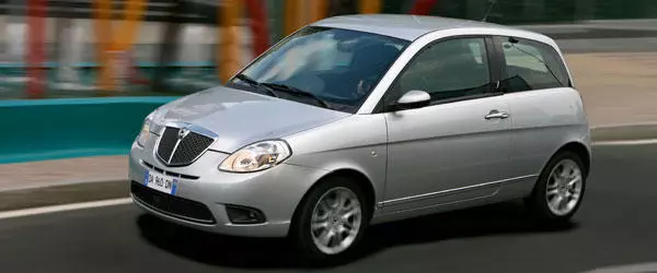 Lancia Ypsilon