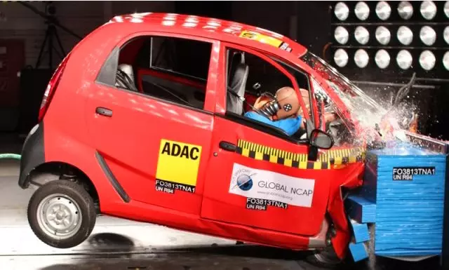 Μηδέν αστέρια για το Tata Nano στη δοκιμή GlobalNCAP