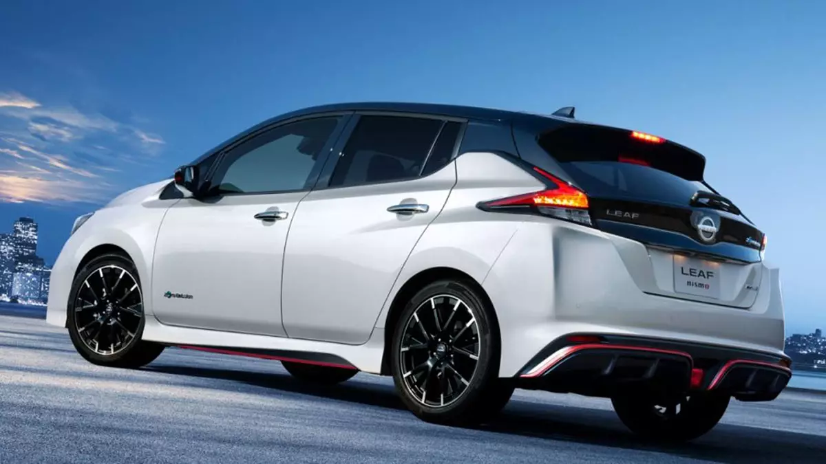 Nissan Leaf Nismo 2023: бұл оның ең спорттық нұсқасы