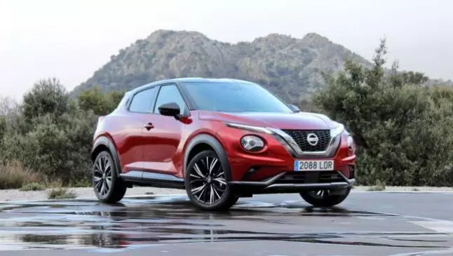 Tes foto Nissan Juke 1.0 DIG-T 117 N-Design 2020