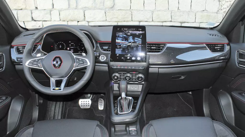 Renault Arkana 2021 interior