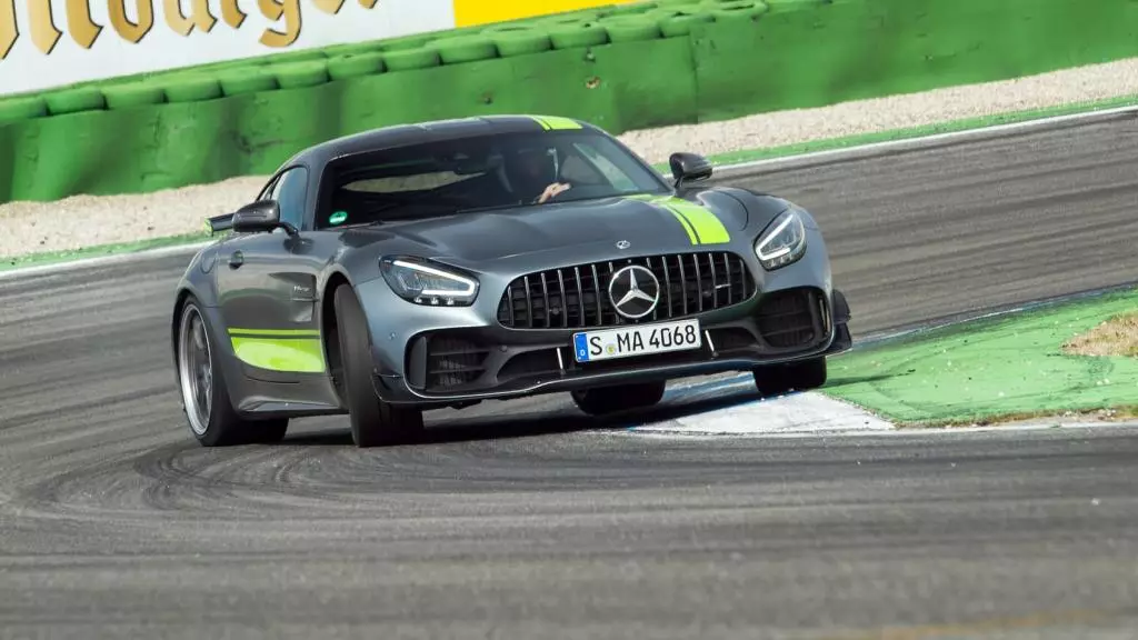 مرسډیز_AMG_GT_Pro