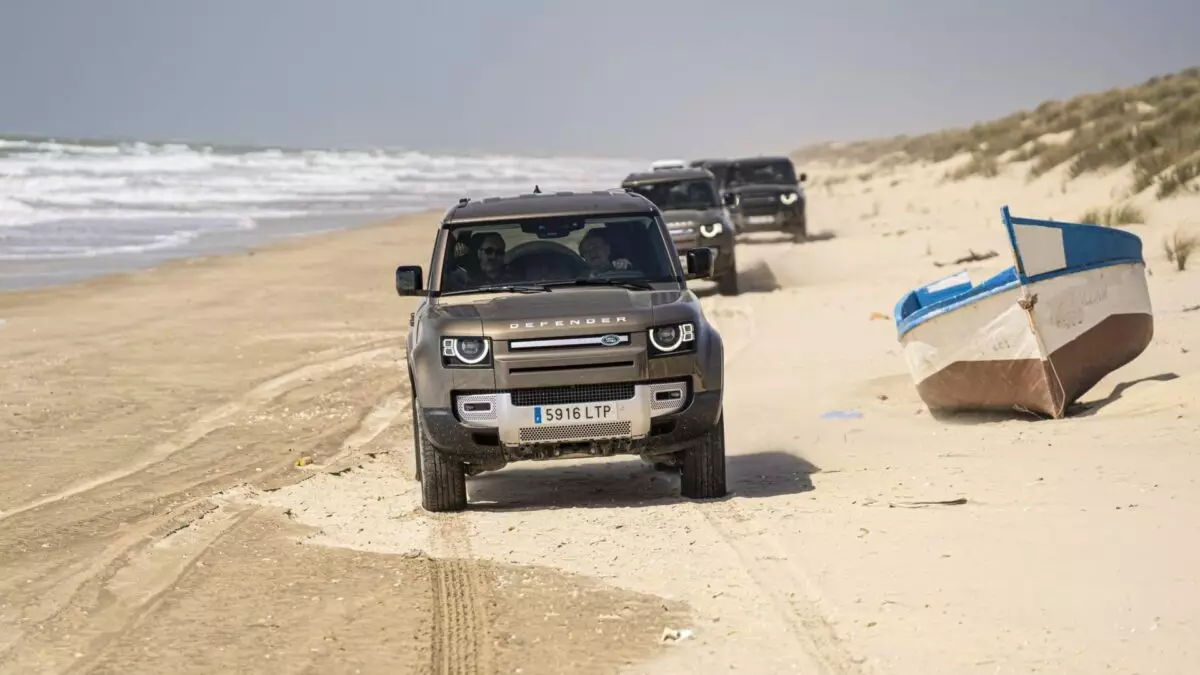 Land Rover Defender