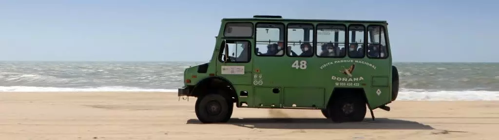 Land Rover Defender w Doñana