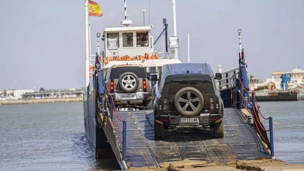 Land Rover Defender w Doñana