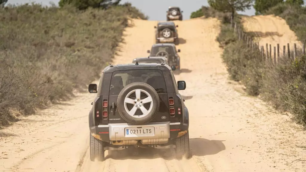 Το Land Rover Defender στην Doñana