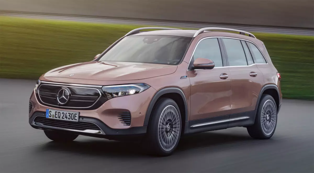 Mercedes-Benz EQB 2022: nova versio kun antaŭa stirado... kaj pli granda aŭtonomio!