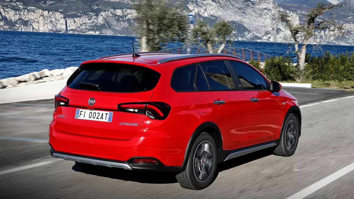 Fiat Tipo vaovao (RED) 2022: ity no dikan-teny manohana indrindra an'ny marika