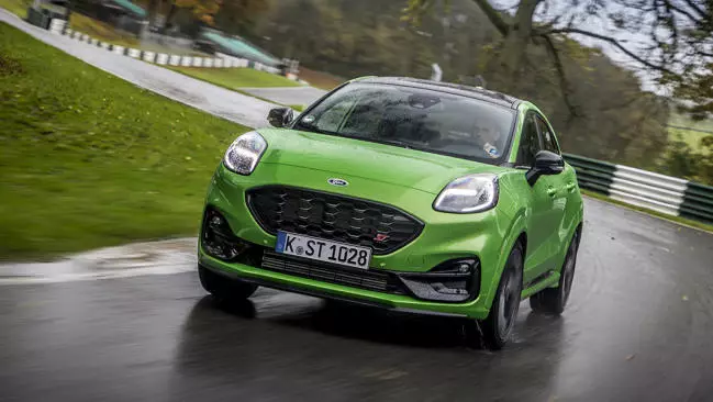 Тэст Ford Puma ST 2021 года: чаму гэта адзін з лепшых спартыўных пазадарожнікаў?