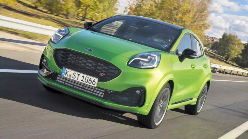 2021 Ford Puma ST tiellä