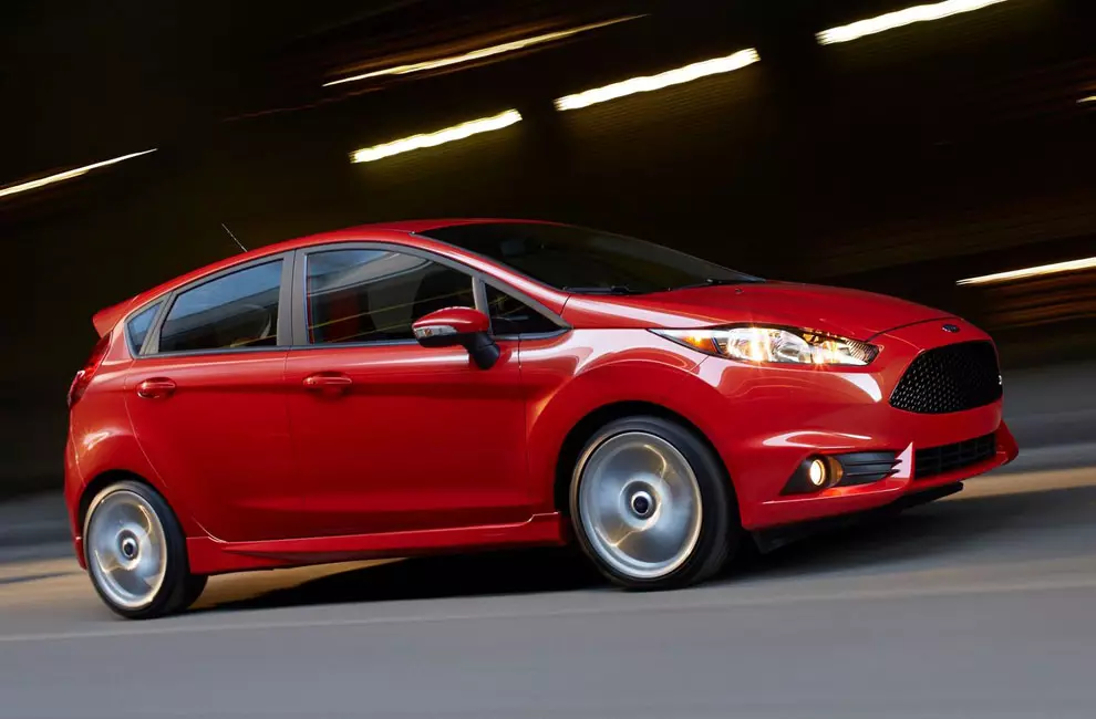 ford fiestat 2014 ua 1