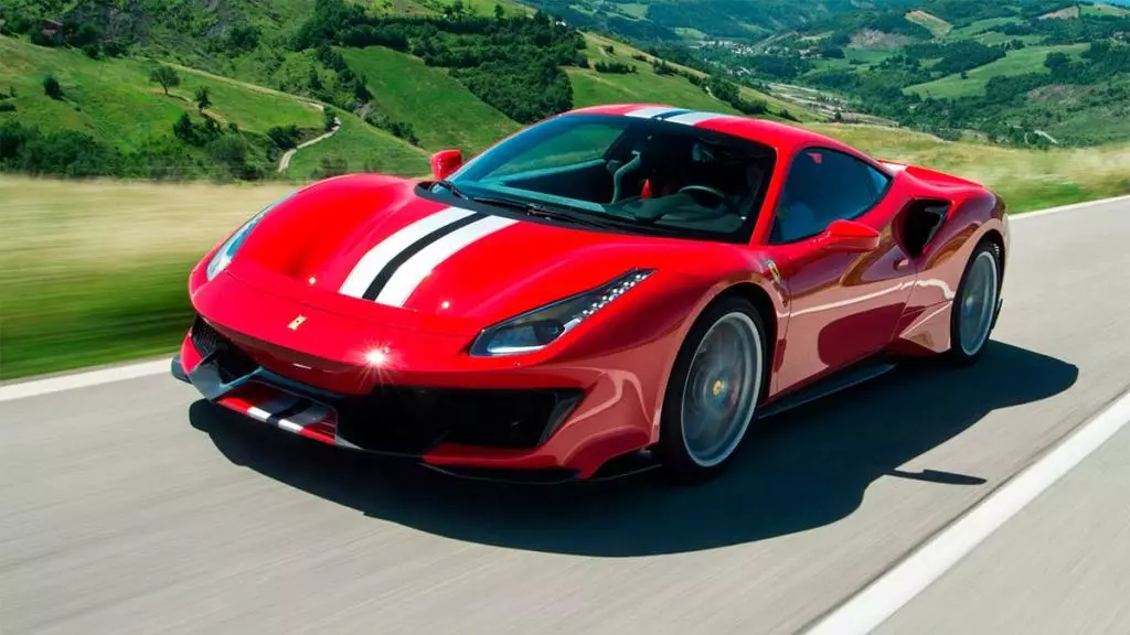 Ferrari 488 brautin