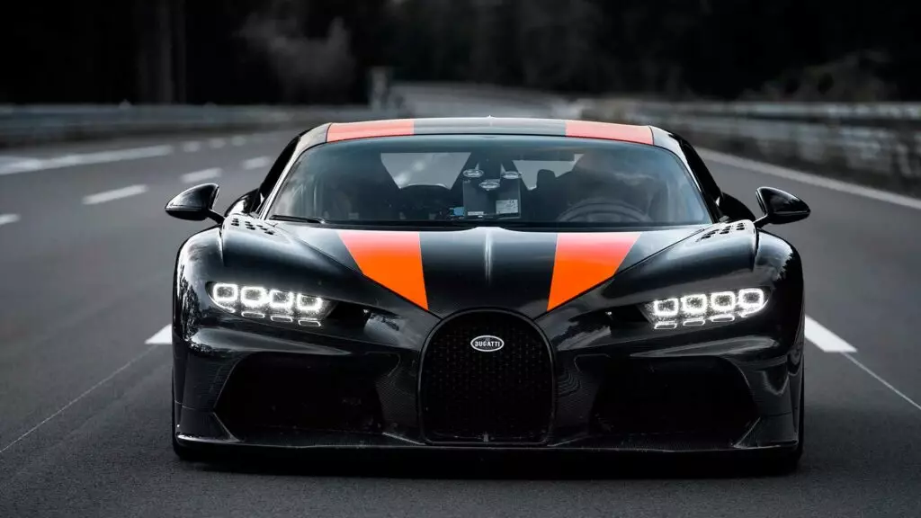 Bugatti-Chiron-Super-Sport-300