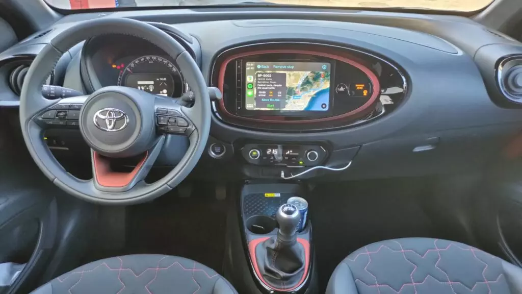 Interior Toyota Aygo X Cross