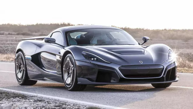 Rimac C_Two, elektriskā sporta automašīna, kas apdraud Tesla Roadster