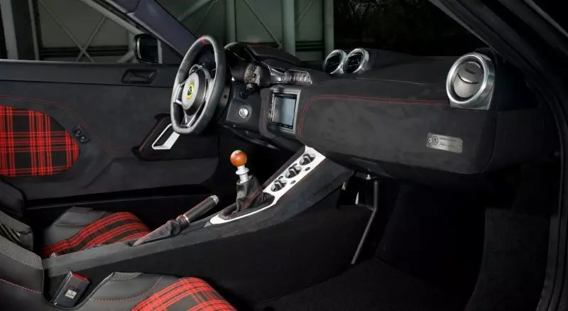 Interior Lotus Evora Sport 410