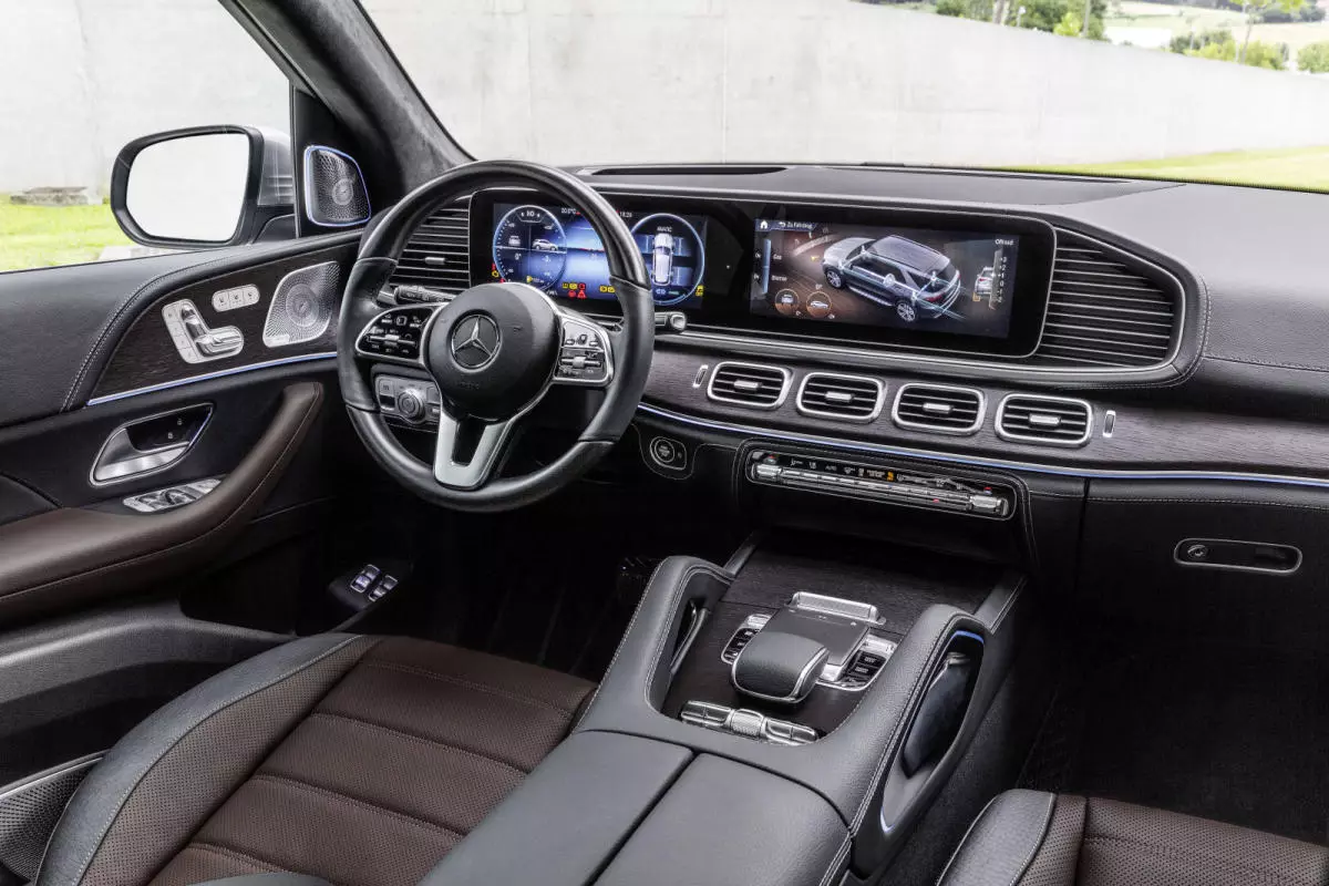 Interior Mercedes-Benz GLE 2020