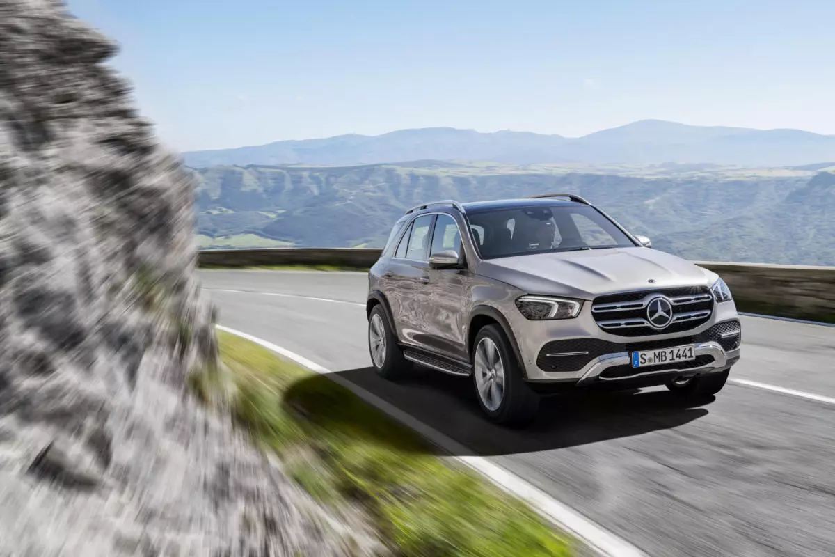 Mercedes-Benz GLE 2020 sedang berlangsung