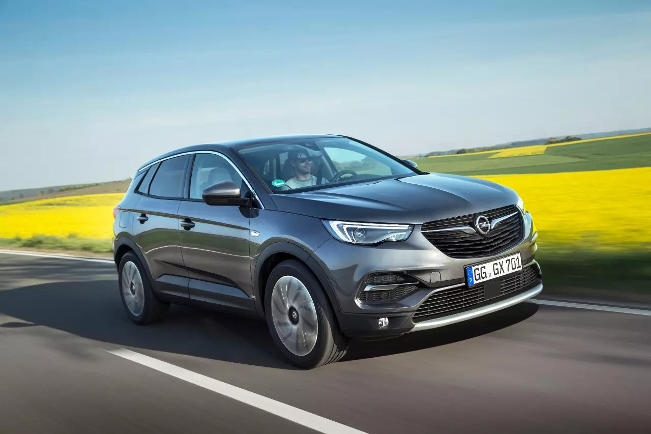 OpelGrandLandXがディーゼルエンジンをデビュー