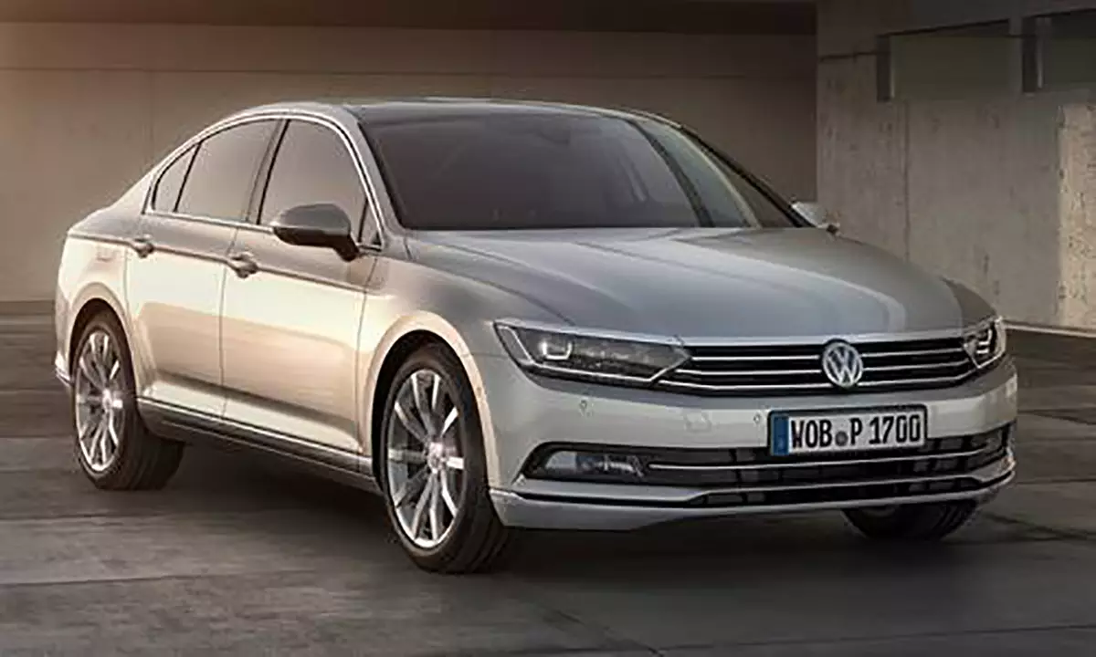 Tiománaí volkswagen passat 150cv