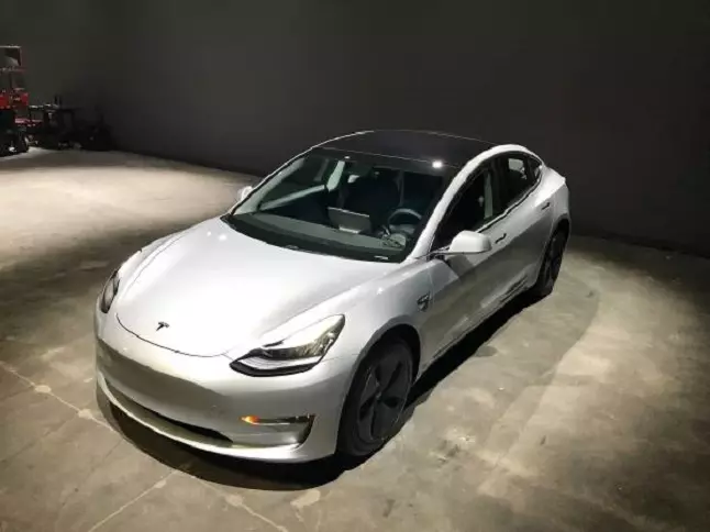 tesla model 3 ang ginamit