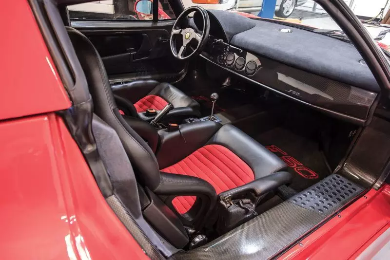 Interior Ferrari F50 Mike Tyson