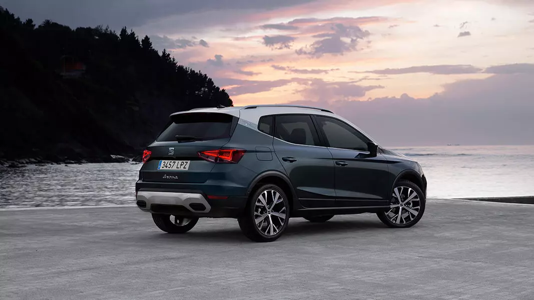 Seat Arona 76 urejen