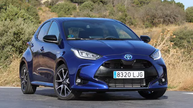 Toyota Yaris 2021: med 125 hk og 4 års garanti og vedlikehold, for €14 600!