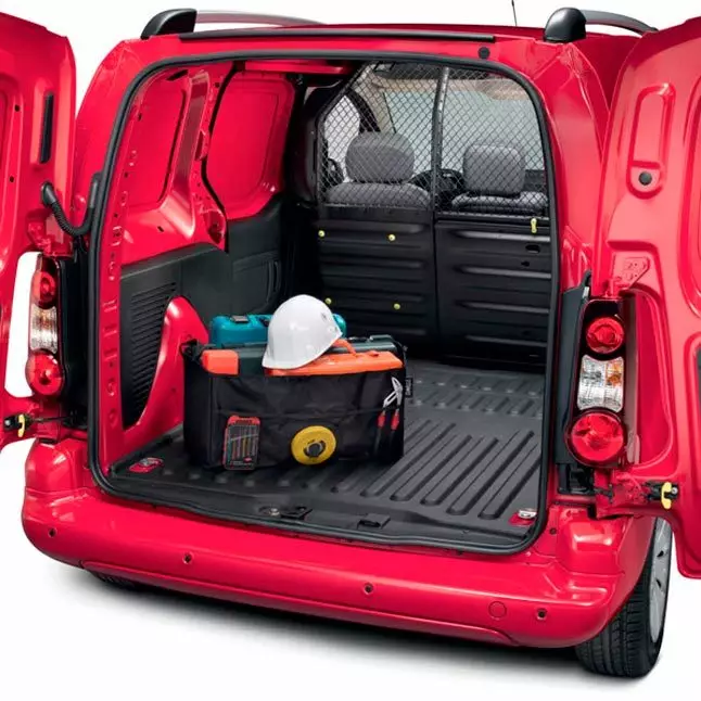 Citroen Berlingo ڪارگو ڪمپارٽمينٽ