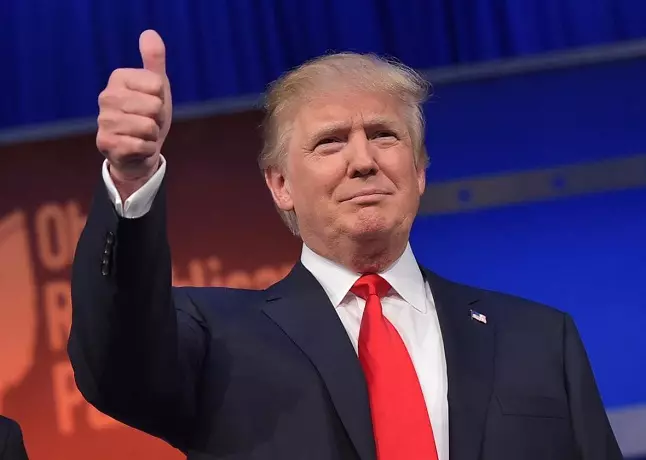 483208412 real estate tycoon donald trump flaixes the thumbs up.jpg.crop .promo